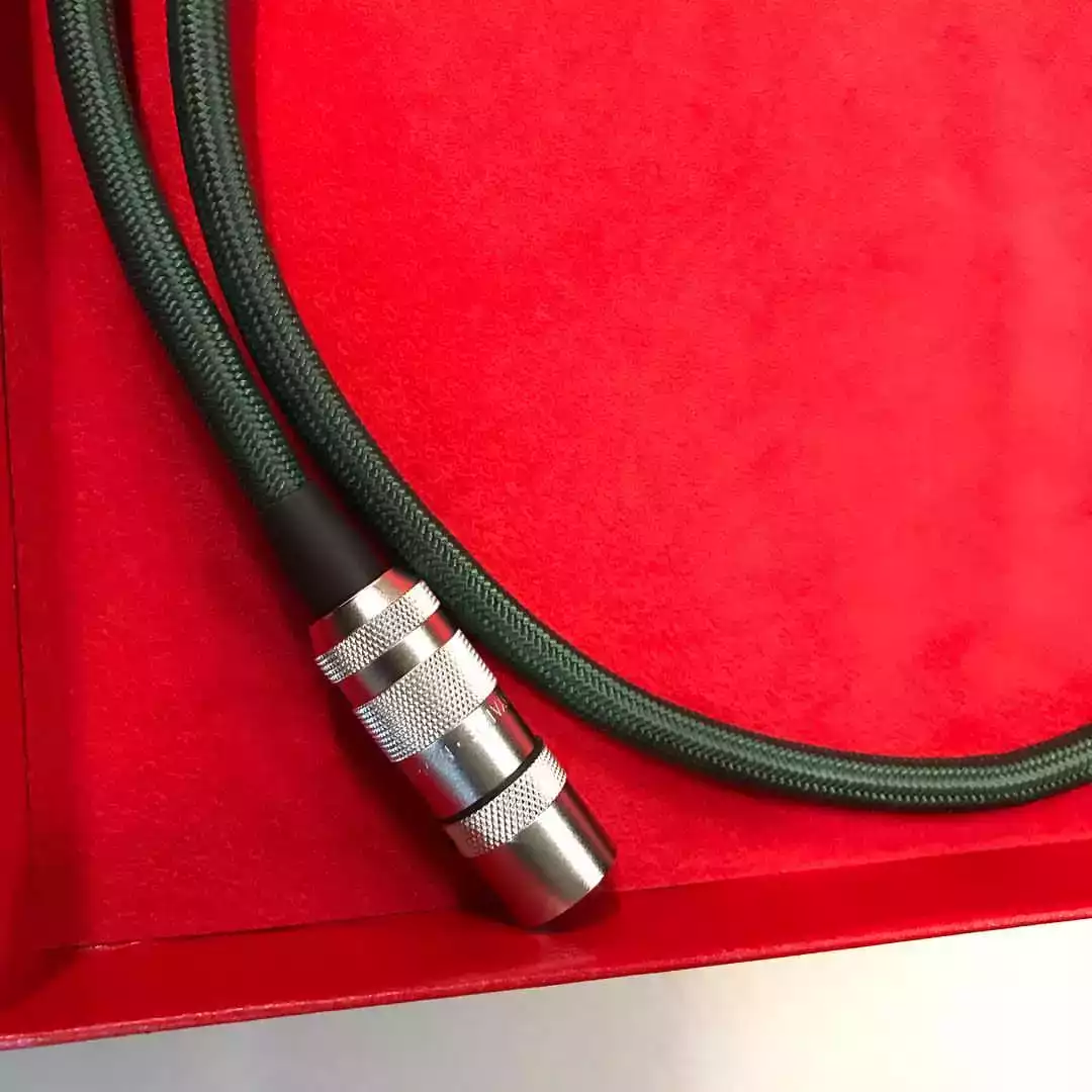 Black Cat Cable - TRON MK.3 75/AES/USB